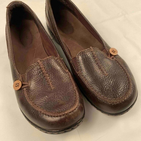 Clarks | Shoes | Clarks Womens Loafers Comfort Slip On Button 85 | Poshmark